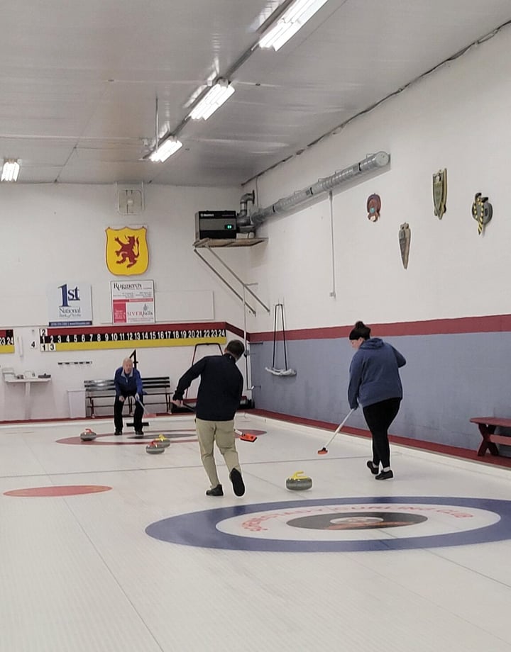 Extreme Molding's Team Building Activity with Schenectady Curling Club